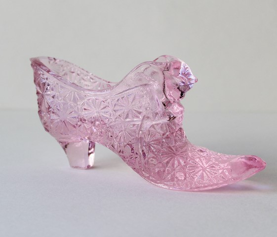 Fenton Pink Glass Slipper Daisy & Button Cat Design - Cynthia's Attic ...